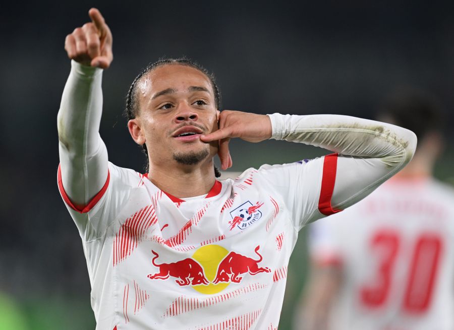 Bayern Munich battle Chelsea to sign Xavi Simons